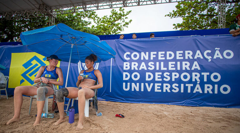 Nineteen Players Comprise Beach Collegiate National Team - USA Volleyball