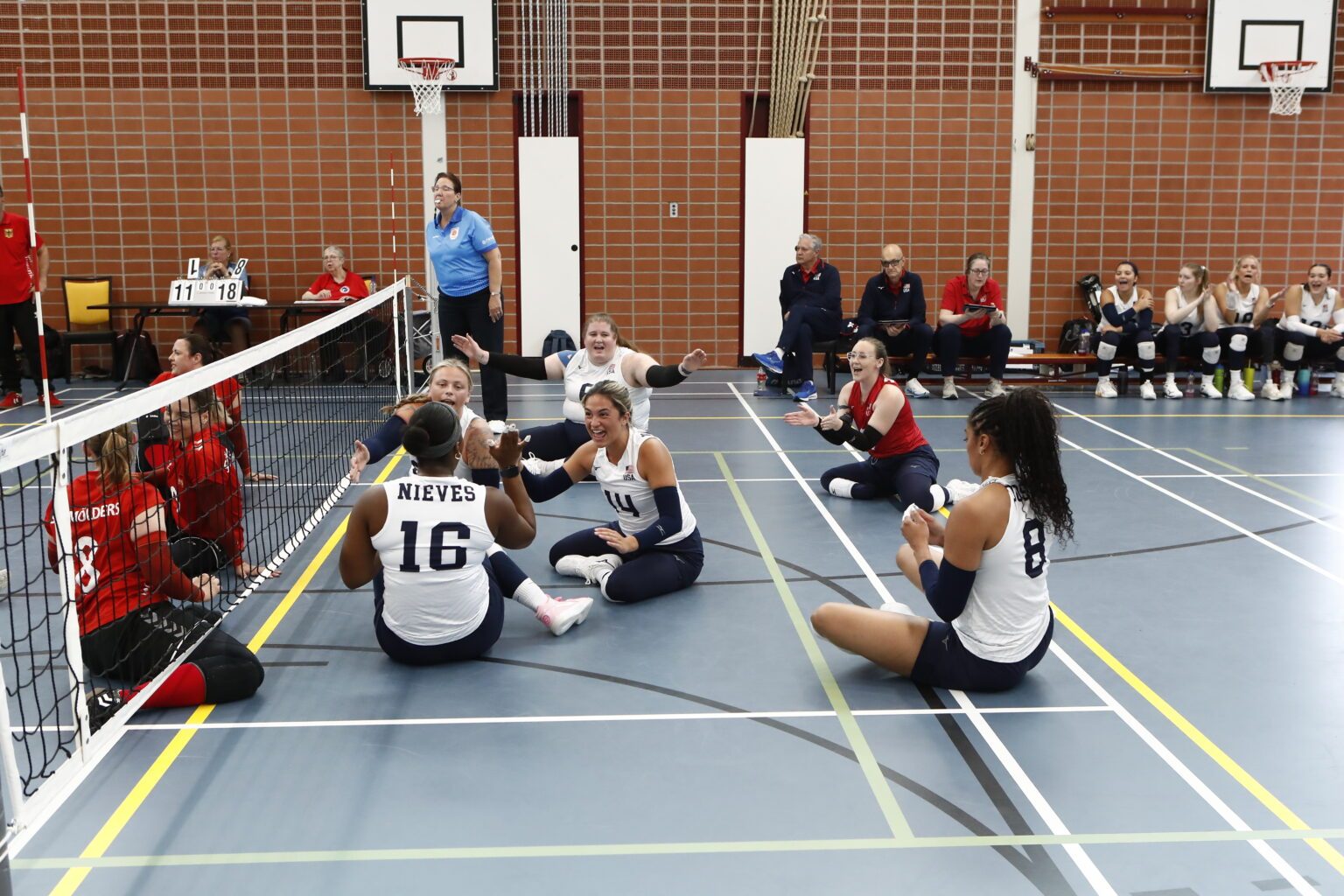 Women Sweep Pool Play, Men Split First Two Matches at Dutch Tournament ...