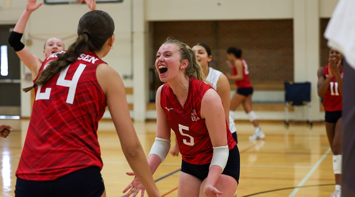 Girls U17 - USA Volleyball